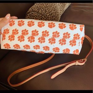 Dooney & Bourke | Bags | Dooney Bourke Crossbody Clemson Purse | Poshmark